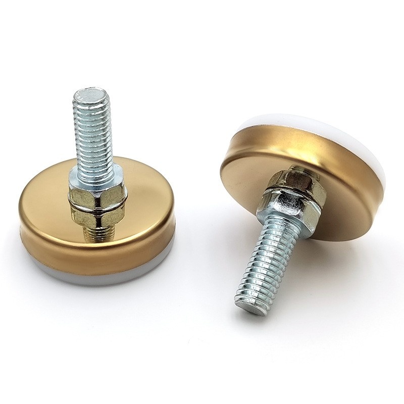 Universal adjustment feet